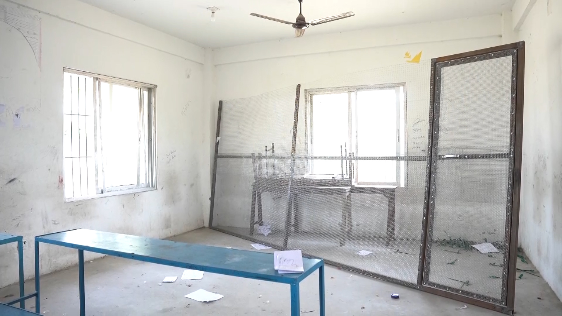 मतगणनाको क्रममा भएको क्षति र फोहरका कारण विद्यालयको पढाई अवरुद्ध ...