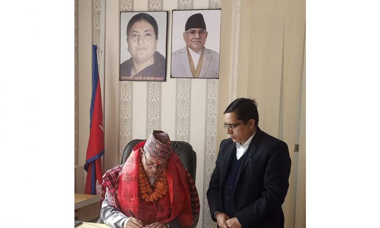 यी हुन् बागमती प्रदेशका स्वास्थ्य मन्त्रीका पहिलो दुई निर्णय ...